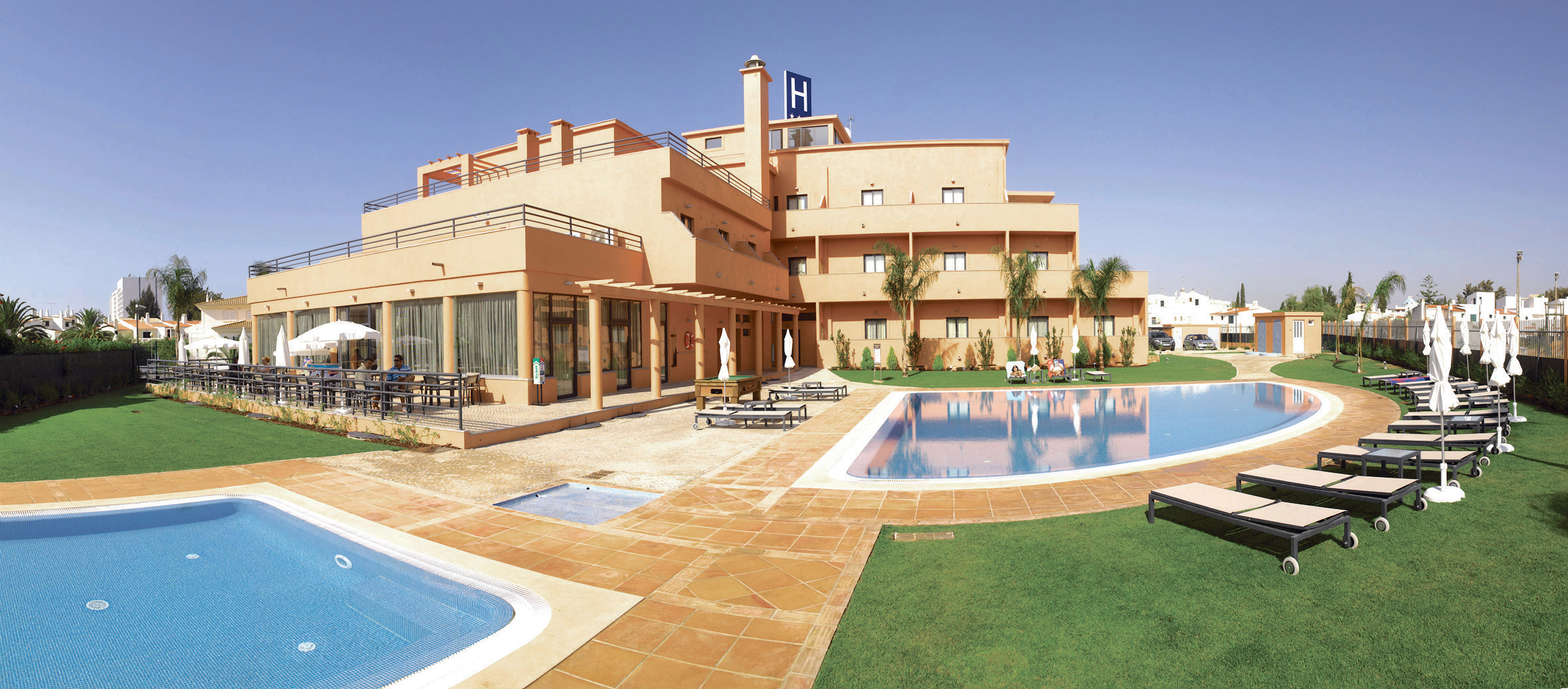 Praia Sol Hotel - Vilamoura Hotels in Algarve | Mercury Holidays